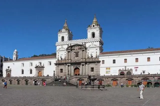 San Francisco Church and Convent - Quito Tour Bus